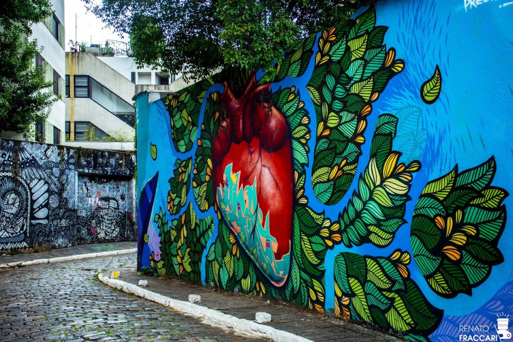 Roteiro na Vila Madalena: o que fazer no Beco do Batman